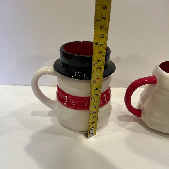 Hallmark | Dining | Hallmark Big Holiday Coffee Beverage Mugs Santa And ...